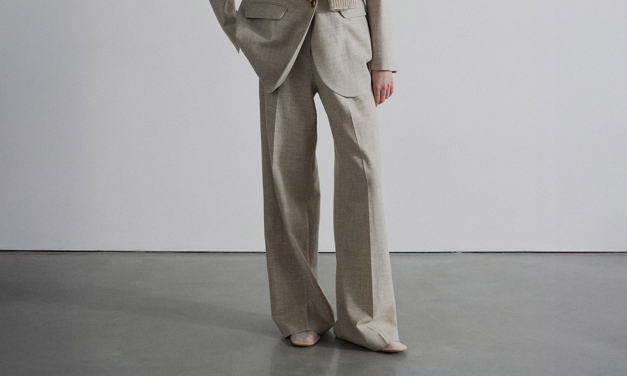 Luxury Women's Trousers & Skirts | AKYN